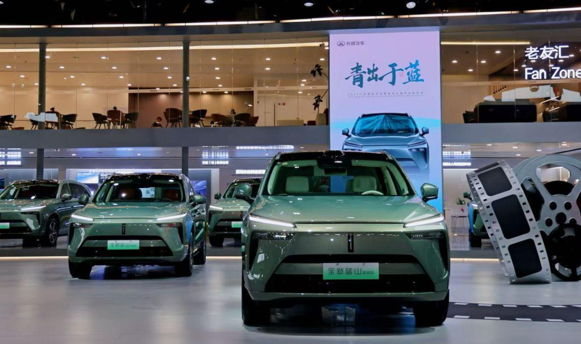Great Wall Motors has unveiled the all-new Wey 07 at the Auto Guangzhou 2024, featuring full ...
