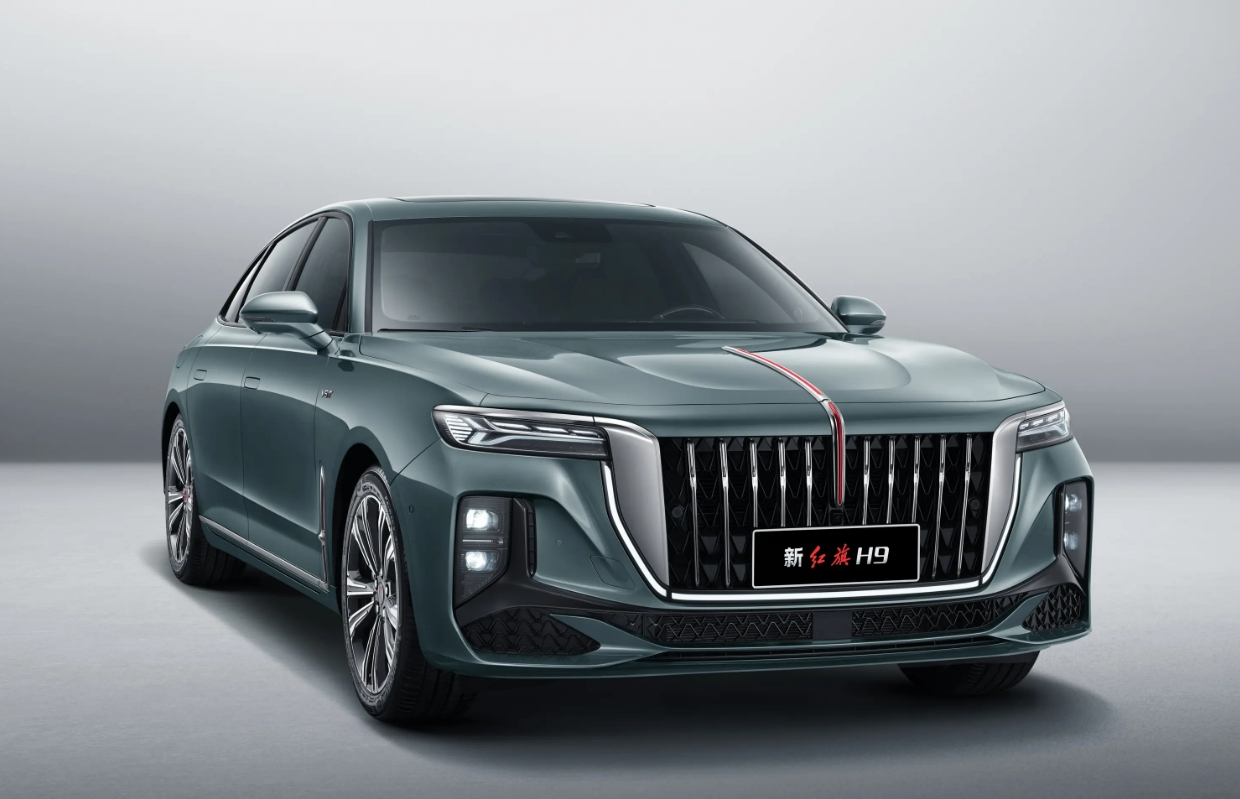 Youthful Transformation: Comparison of New and Old Hongqi H9 Models | BitAuto Ireland
