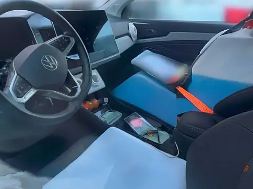 Foto espía del interior del nuevo Jetta VS7 expuesta, se lanzará el modelo Jetta VS8 en el ...
