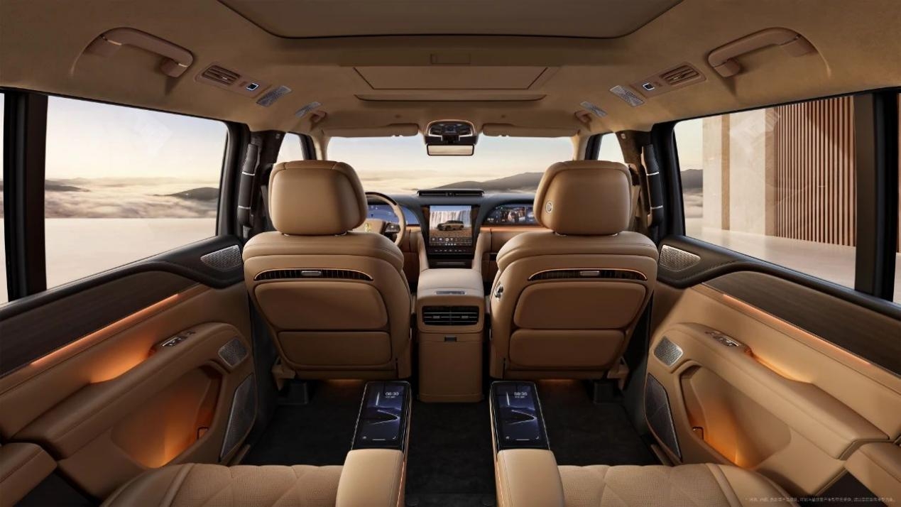 Yangwang U8L Interior Unveiled: Six-seat Layout, Two Color Options Available | BitAuto Global