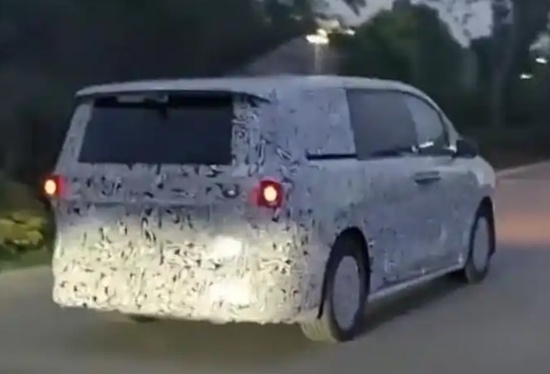 HIMA's first MPV spy shot exposure under the Luxeed brand | BitAuto